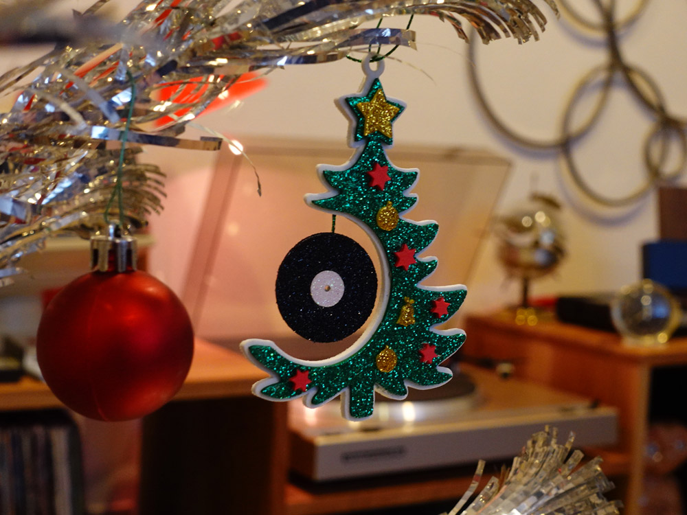 Vinyl Record Xmas Tree Ornament – Geraldine Hifi Store
